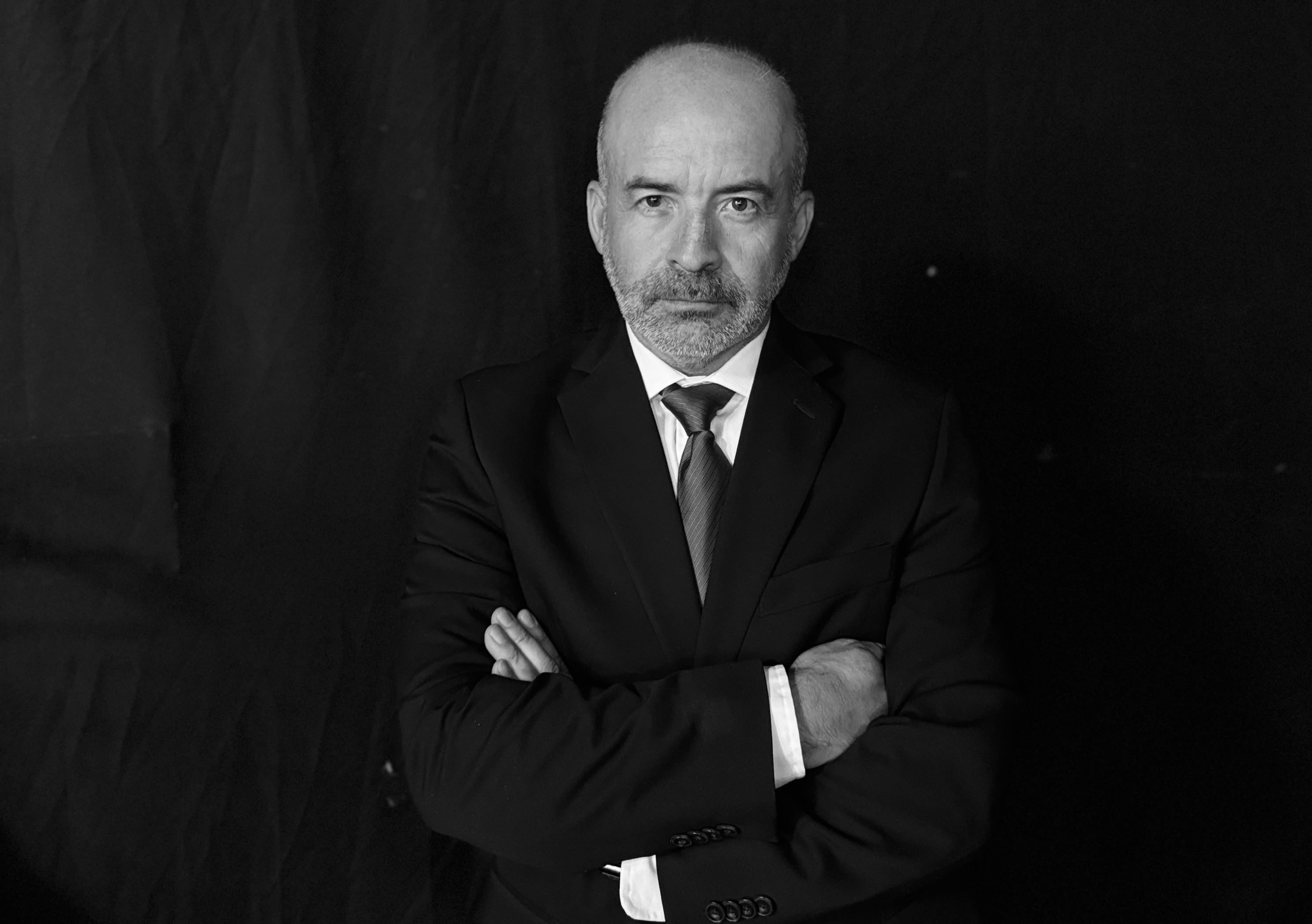 CLAUDIO VALDIVIA RIVAS